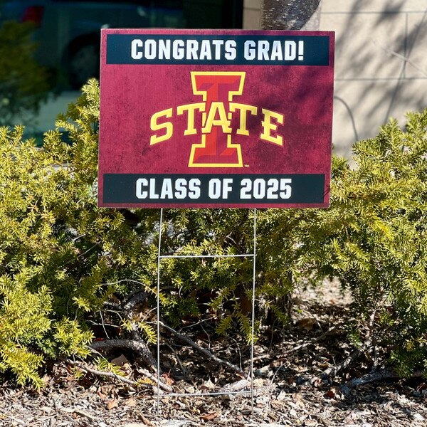 Graduation Regalia & More | ISU Book Store